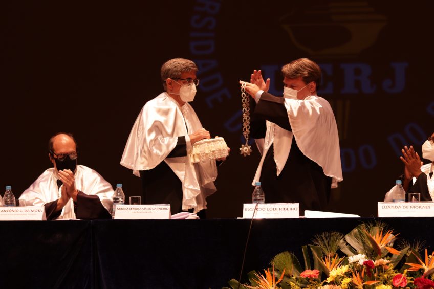 Mario Sergio reitor colar -Patrick_Lima - UERJ - Universidade do Estado ...