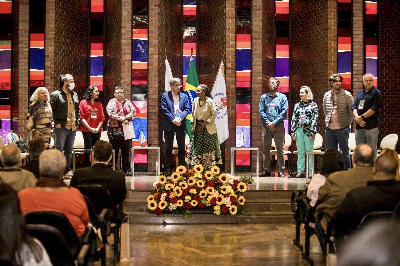 - UERJ - Universidade do Estado do Rio de Janeiro