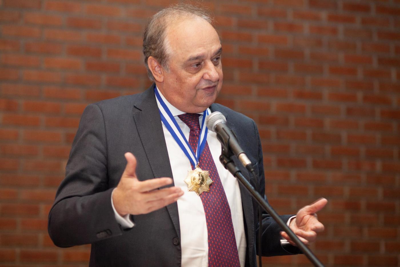 Secretário Nelson Rocha recebe Medalha José Bonifácio na Uerj por ...